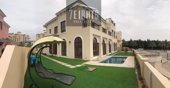 Outstanding Property: 5 B/r Independent Villa + Servant Quarters ...