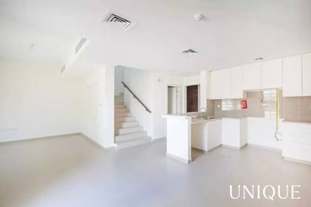 Large Plot | Spacious Layout | Maids - PropertyDigger.com