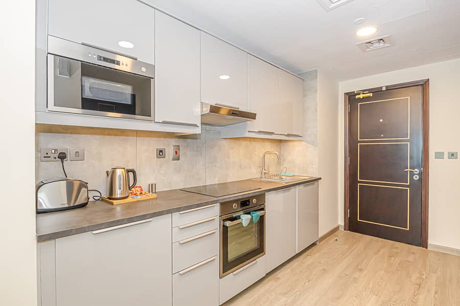 Jumeirah Lake Towers (JLT)，JLT Cluster D，Indigo Tower 8500 AED ...