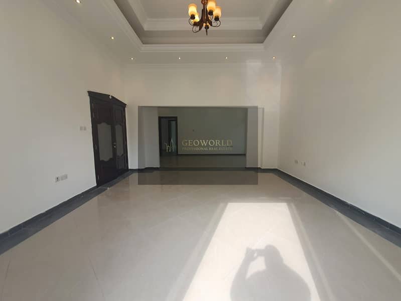 Corner Home / 5 Master / Driver Room / Parking Spaces | Bayut.com