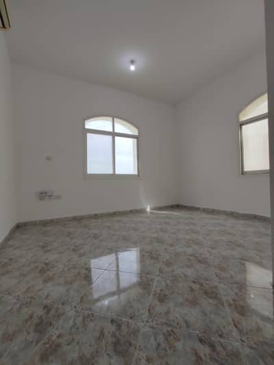 SPACIOUS ONE BEDROOM. HALL AVAILABLE WITH GOOD PRICE NEAT AND CLEAN ...