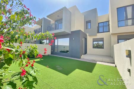 Townhouses for Sale in Maple - Buy Townhome in Maple | Bayut.com