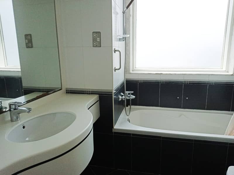 Jumeirah Lake Towers (JLT)，JLT Cluster E，Al Shera Tower 2 卧室 149999 AED ...