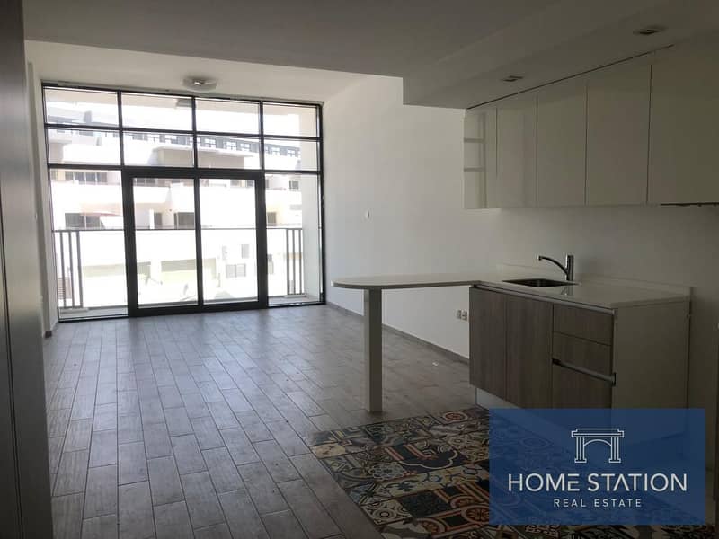 Stylish Studio With Balcony In Shamal Residence | Bayut.com