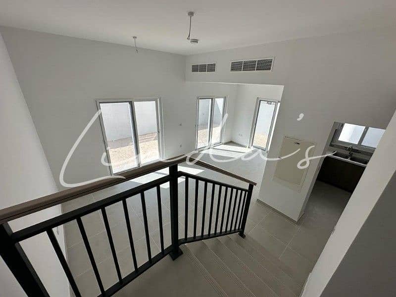 Single row |4 beds + Maids | Huge Plot | Bayut.com