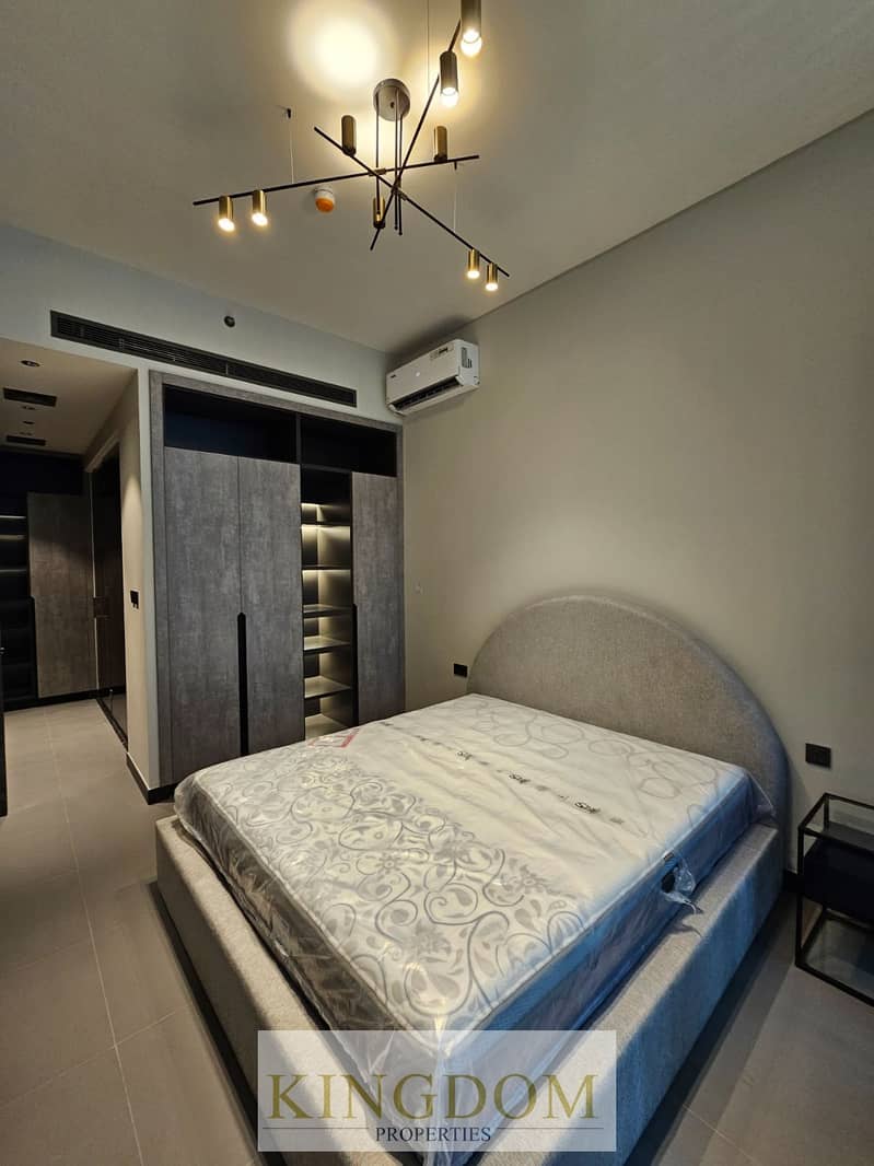 Jumeirah Lake Towers (JLT)，JLT Cluster K，MBL Royal 1 卧室 1800000 AED ...