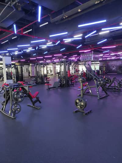 Prime Location -Huge Gym -Fully Equipped with Luxury Decoration for ...