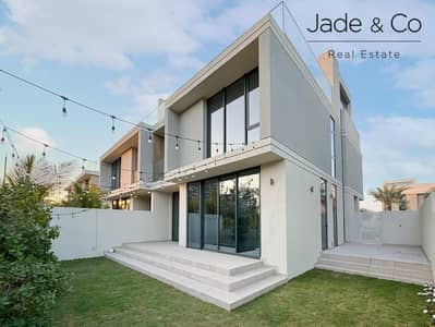 Vacant | Opposite Park | Well Maintained | Bayut.com