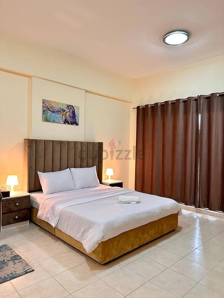 JUST IN 6000 AED CLOSED KITCHEN STUDIO NEAR METRO AND MARINA | Bayut.com