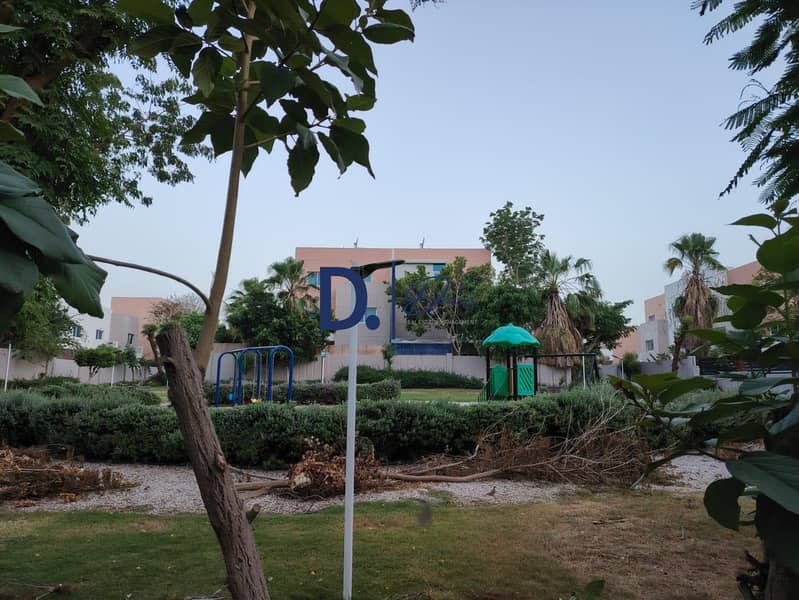 Single Row Unit | Best Location | Contemporary Style | Bayut.com