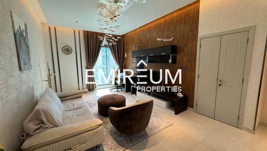 Luxury Apartment | Available | Community View - PropertyDigger.com
