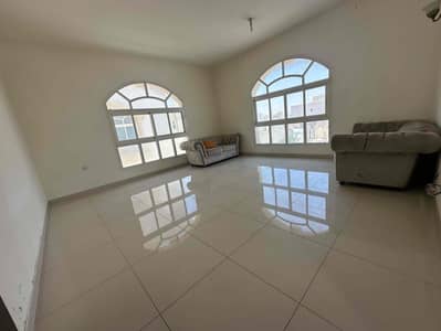 AWESOME 1 BHK WITH SEPARATE KITCHEN SEPARATE WASHROOM AVAILABLE PRIME LOCATION IN MBZ CITY ...