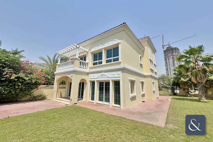 Two Bed Plus Maids | Vacant | Corner Plot | Bayut.com