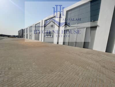 Warehouses for rent in a very special location, different spaces, at ...