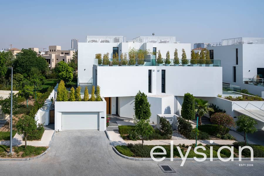 Luxurious Living l Upgraded l Prime Location | Bayut.com