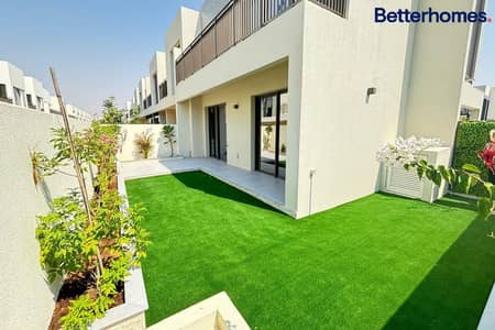 Single Row | Brand New | Large Corner Unit | Bayut.com