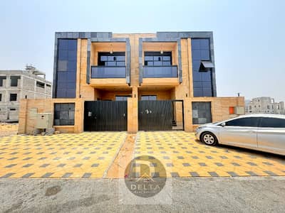 Townhouse villa, 5 master rooms, sitting room, hall, preparatory ...