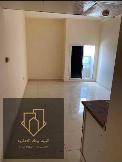 Get a comfortable studio in Al Rawda 2, close to all basic services ...