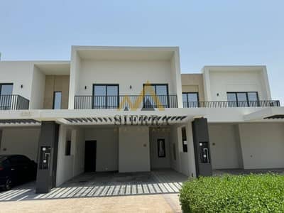 Ready to Move/Gated Community / Large layout | Bayut.com