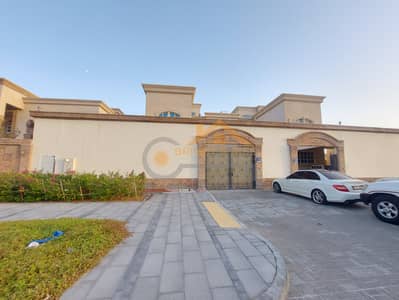 Private Entrance !! 4 Master Bedroom Villa !! Spacious Backyard ...