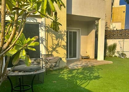 4BR Single Row and Corner, Huge Garden. | Bayut.com