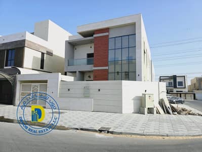 For sale, a corner villa, modern finishing, 5 rooms, in Al Yasmeen ...
