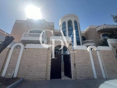 Luxurious 5 BR Villa | Driver's & Maid's Quarters | Prime Location ...