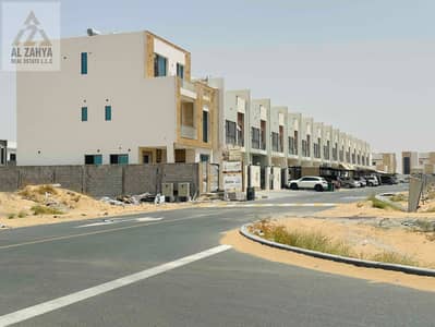 LIMITED TIME ! || URGENT SALE ! || NEAR SERVICES RESIDENTIAL TOWNHOUSE ...