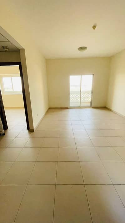 ONE BED ROOM WITH BALCONY FOR RENT IN WARSAN 4,PHASE 2 ONLY 40,000 BY 4 ...