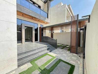For rent a villa in Al-Aaliyah Consisting of: Five master bedrooms A ...