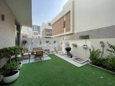 Modern | Landscaped Garden | Corner Unit | Bayut.com