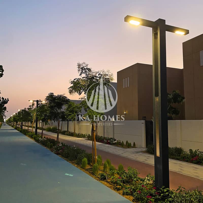 Sustainable villas in Sharjah with the Smart Home system 100% complete ...