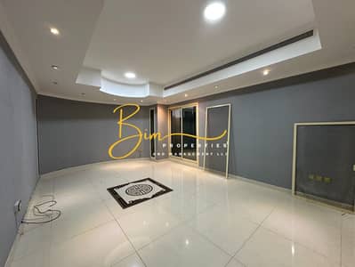 Huge Villa | Parking | Drivers Room | Bayut.com
