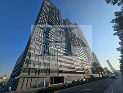 Modern 1-Bedroom Apartment in Bloom Towers | Bayut.com