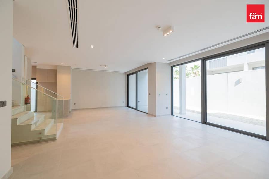 Corner | Biggest Layout | Facing Park | Bayut.com