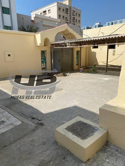 🌟An Arabic house for rent with a private yard, a distinguished location ...