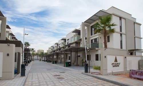 Villas for Rent in Jumeirah Village Triangle (JVT) - Rent House in ...