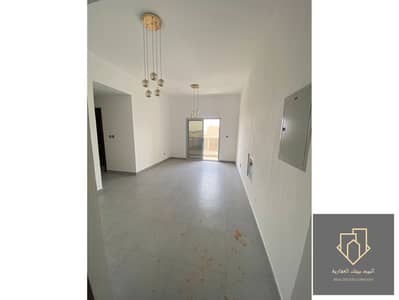A two-room apartment and a living room in Al Rawda 1, Ajman, with 2 ...