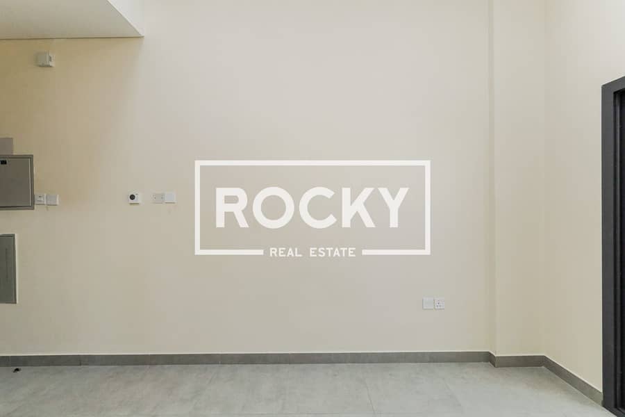 Cozy Central A/C Studios for Family & Executives near ADCB Metro ...