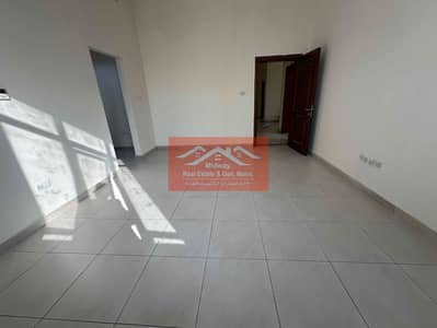 AWESOME BIG STUDIO WITH SEPARATE KITCHEN SEPARATE WASHROOM AVAILABLE PRIME LOCATION IN MBZ CITY ...