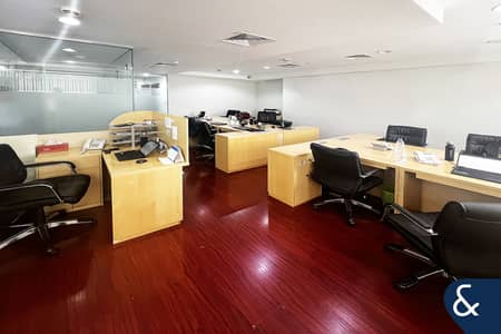 VOT | Close To Metro | Prime Location | Bayut.com