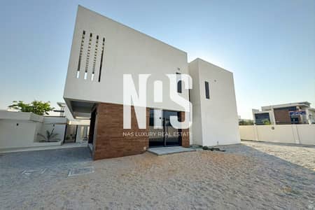 Single-row layout | Corner Plot | Near School | Bayut.com