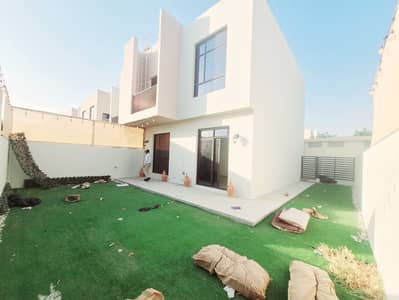 Like brand new 3 badroom townhouse in al nasma and with maid room in ...