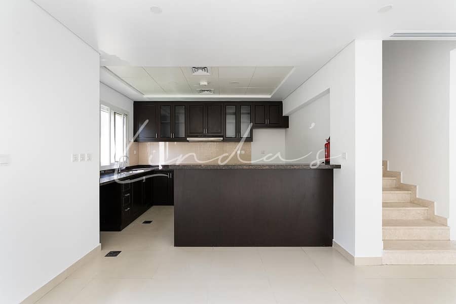 3 Bedroom TH | Vacant | Opposite Amenities | Bayut.com