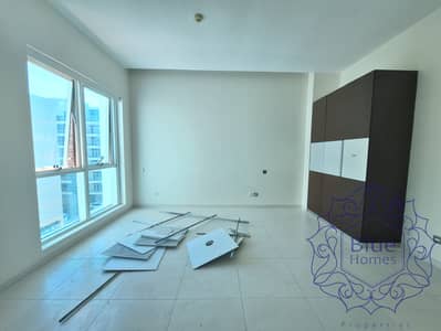 Hot Location !! Chiller Ac Free , Studio Appartment Only 48k 1 Mint ...