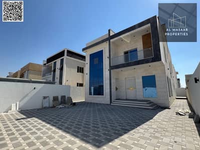 Two-storey villa with a roof of 5000 feet, price includes electricity ...