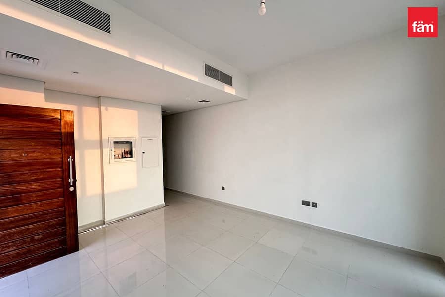 Vacant | 3 Bedroom | Closed Kitchen | Single Row | Bayut.com