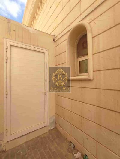 1BHK SEPREAT ENTARENC SPACIOUS GOOD APARTMENT | Bayut.com