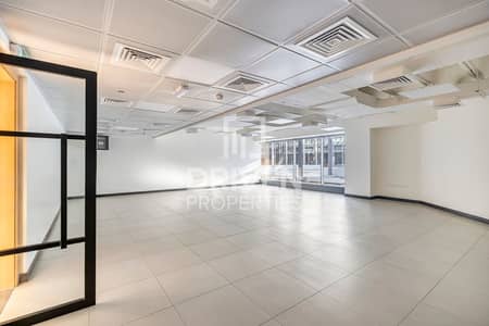 مکتب في بناية القيادة،ديرة 140870 درهم - 10729297 | Bayut.com