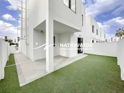 Fantastic 2BR | Modern Layout | Top Facilities | Bayut.com